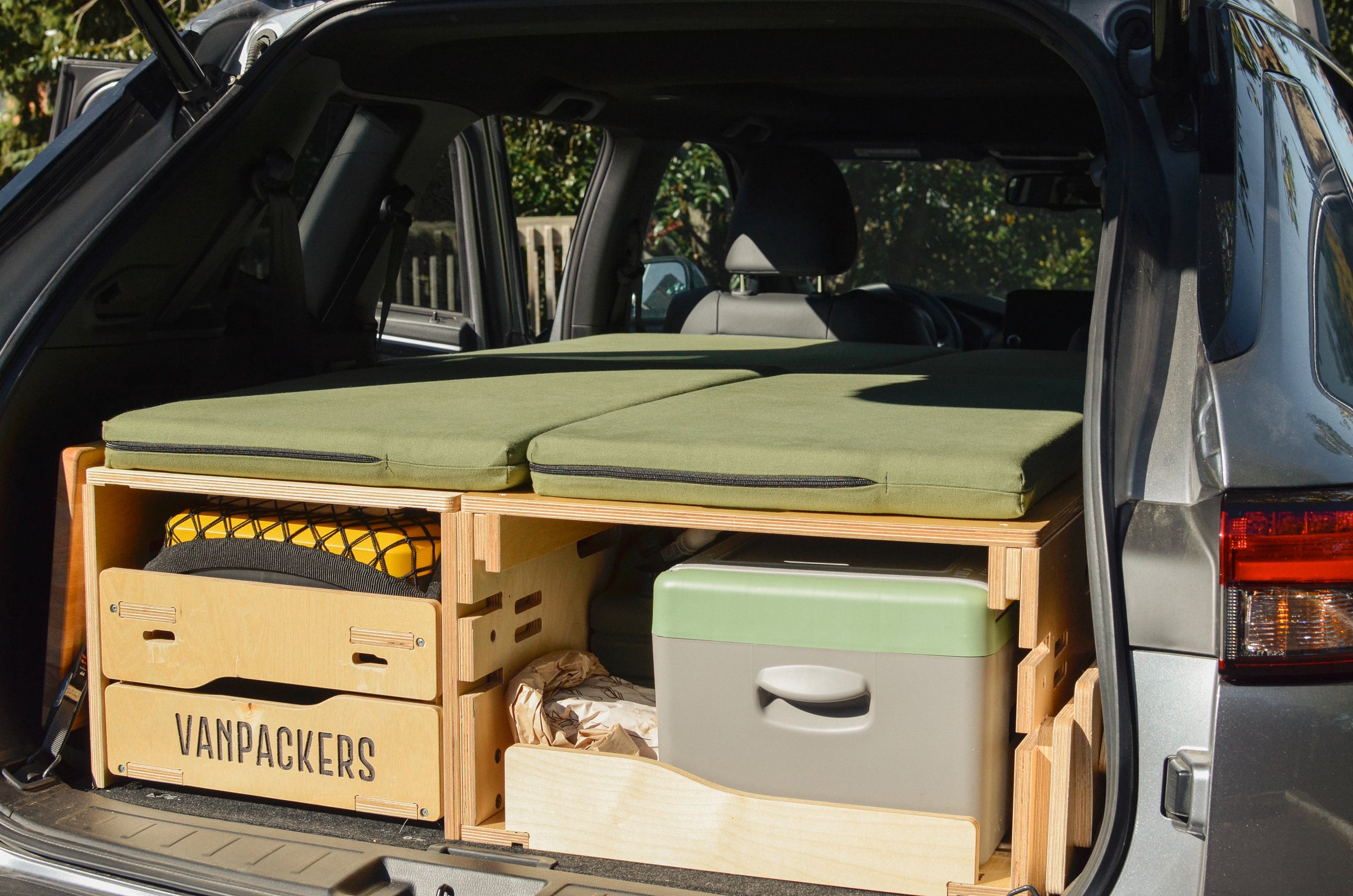 Car-camping kit - modular conversion kit for SUV | Vanpackers®